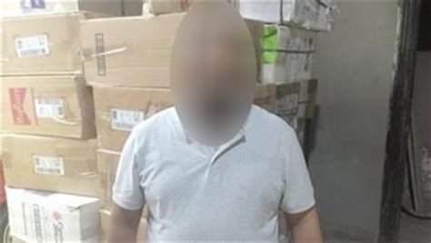 القبض على شخص بحوزته 10 آلاف نسخة كتاب ورواية داخل مخزن بالمرج