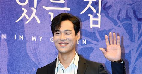 시라노 최재림 컨디션 난조로 공연 도중 중단 빠른 쾌유 기원