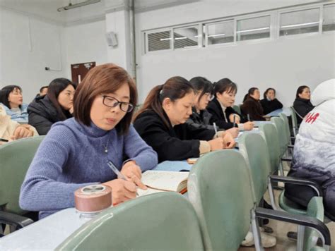 后勤保障部公寓管理与服务中心开展服务礼仪培训 后勤保障部