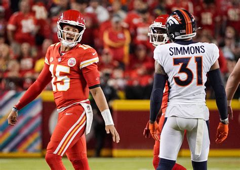 Taylor Swift Watches Chiefs Outlast Broncos