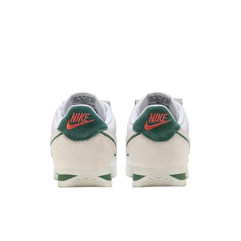 W 나이키 코르테즈 올 페탈 유나이티드 화이트 퍼 Nike Kream
