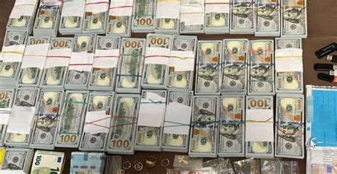 СБУ знайшла у керівниці Миколаївської обласної МСЕК понад 450 тис доларів США і російський