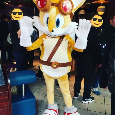 Pin By Gordiepie On Mascots Fursuits Kigurumi And Other Costumes