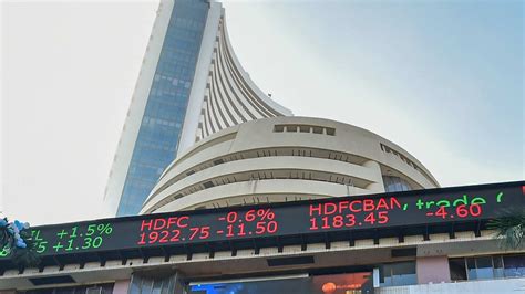 Sensex Falls 440 Pts To End At 50405 Nifty Ends Session In Red At