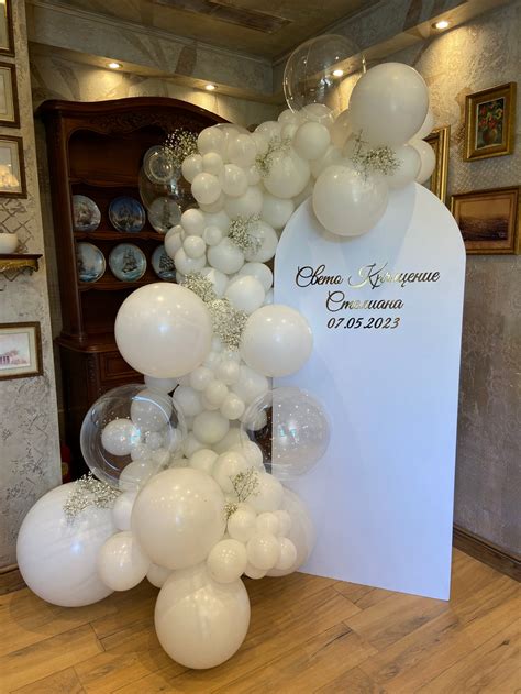 Персонализирано пано с водопад от балони и гипсофила Парти Зона 365