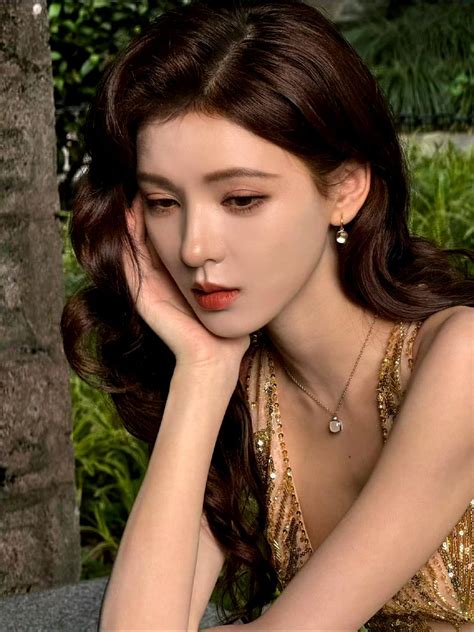Chinese Celebrity Added A New Photo Chinese Celebrity