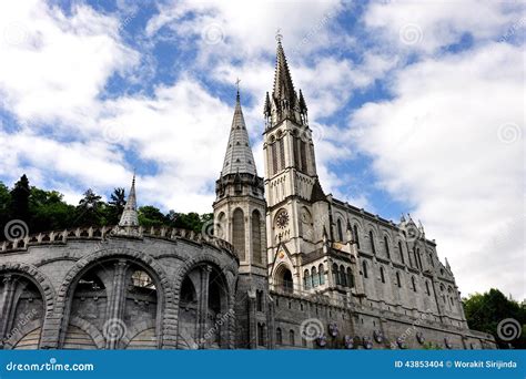 Santuario De Lourdes Francia Foto De Archivo Imagen De Cristiano