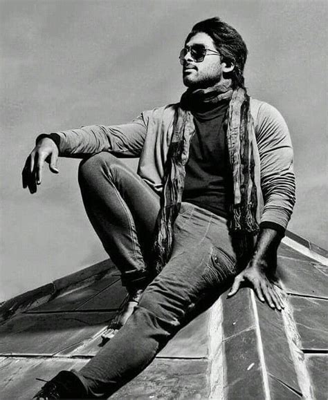 Pin By Almeenaprabhu On Allu Arjun Romantic Couple Images Allu Arjun Images Dj Movie