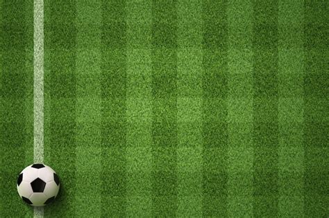 Campo de fútbol o campo de fútbol con balón de fútbol sobre fondo de