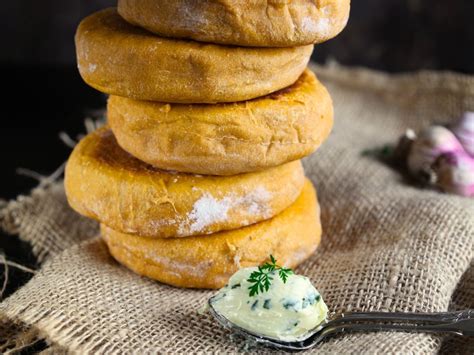 Receita Do Bolo Do Caco Com Manteiga De Alho