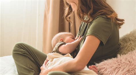 Breastfeeding Diet What To Eat While Breastfeeding Moms Into Fitness