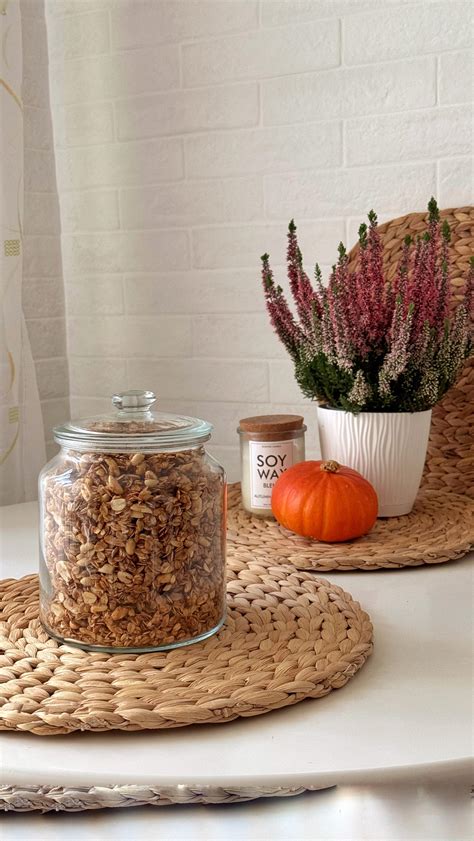 Юлія Корецька Найпростіший та найсмачніший рецепт горіхової граноли 🌰🥜 Готувала вже 5 або 6