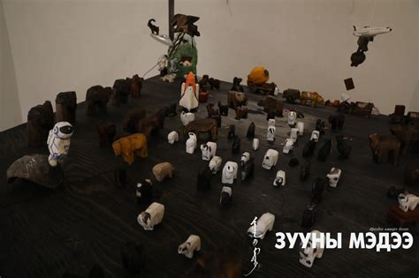 ФОТО Монголын уран сийлбэрчдын нэгдсэн үзэсгэлэн гарч байна
