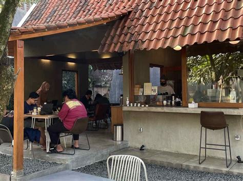 Eskalasi Space Buah Batu Bandung Lengkap Menu Terbaru Jam Buka