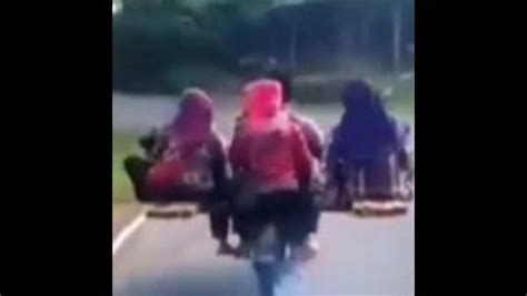 Jugaad Video Mans Desi Jugaad To Seat 6 People On His Two Wheeler