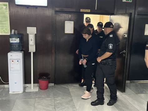 Доживотен затвор за Кристина която уби двете си деца в Сандански