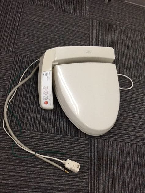 【ジャンク品】ウォシュレット 便座 温水洗浄便座 Toto ウォシュレットj3 Tcf2031 Sc1 T101 1の落札情報詳細
