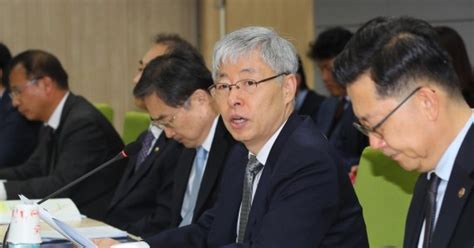 신남방특위 1차 전체회의2020년까지 아세안 교역액 2000달러 전망