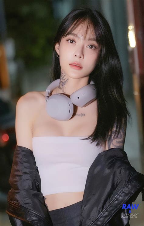 Sis Sis Added A New Photo Sis Sis Added A New Photo