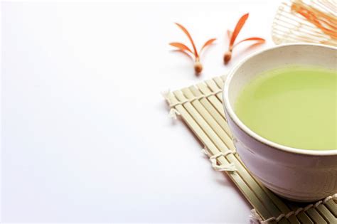 백그라운드에서 소프트 포커스와 흰 나무에 말 그린 티 빛 건조한에 대한 스톡 사진 및 기타 이미지 건조한 마시기 마실 것 Istock