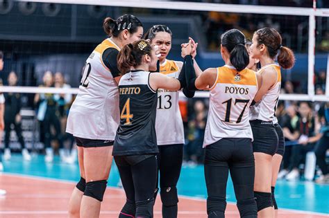 UST Completes Reverse Sweep Vs FEU To Go 4 0 GMA News Online