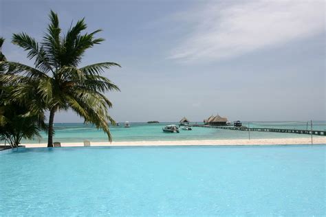Yalong Bay
