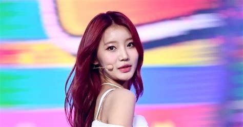 [포토] 세러데이 주연 돋보이는 미모