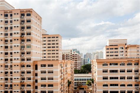 住宅住房公寓在新加坡 库存照片 图片 包括有 结构树 新加坡 结构 庄园 封锁 聚会所 生活方式 49485444