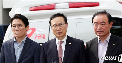 홍영표 국회 정상화 위해 국회사무처 더 노력해달라