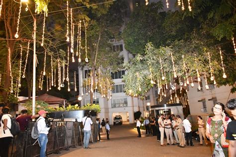 Ranbir Kapoor Alia Bhatt Wedding Baraat To Move From Krishna Raj Bungalow To Vastu