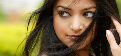 Irresistible Things Women Do That Make Us Fall For Them