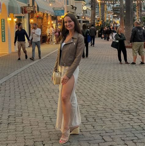 Jenny Milkowski Newsbabes Hof R Newsbabes