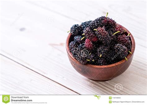 Fresh Mulberry Bowl Stock Image Image Of Vegetarian 118749003