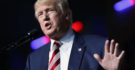 Trump Niet Blij Met Imitatie Van Baldwin Entertainment Telegraafnl
