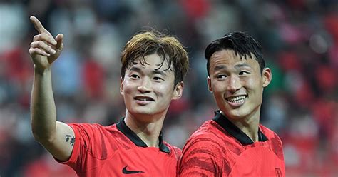 김진수 손준호 팬들 응원에 힘나요 [mk포토]