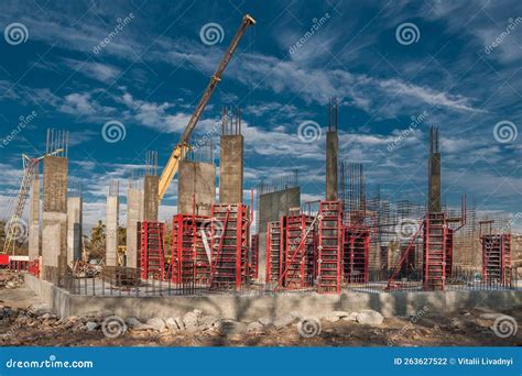 Column Formwork Internal Steel Structure Made Up Of Poles From The
