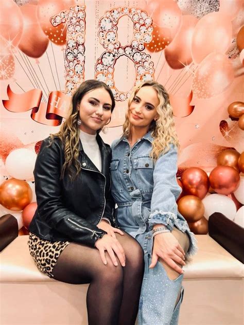 Helen Botes Helen Botes Added A New Photo