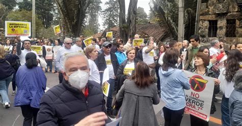 La Policía Antidisturbios Dispersó A La Ciudadanía Que Se Manifestó En