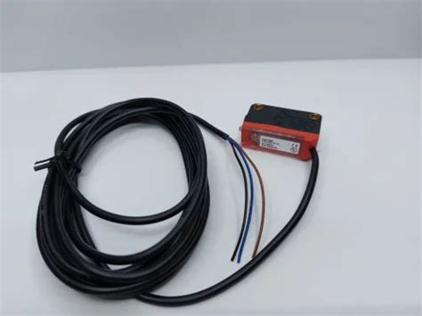 HT5B 4 Diffuse Sensor With Background Suppression Part No 50148002 At