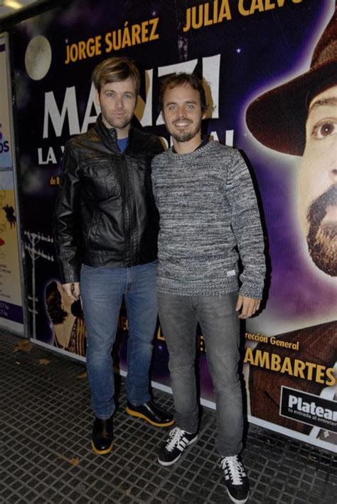 Casi Ángeles Peter Lanzani Lali Espósito Benja Amadeo Mery Del