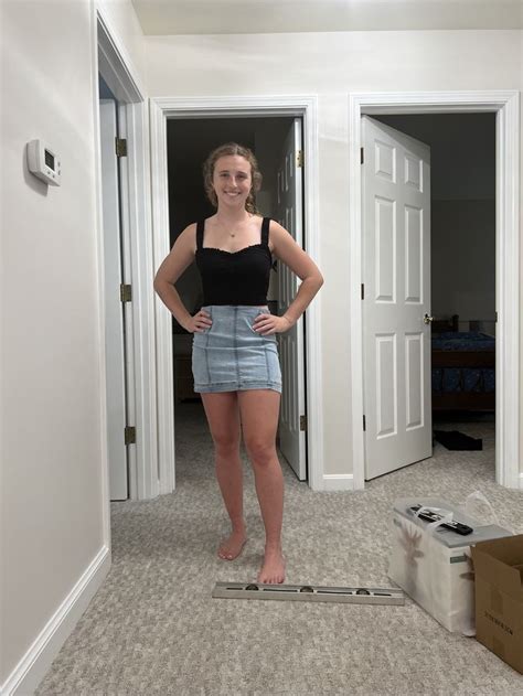 Pin Von Laura West Auf Natalie Senior Pictures