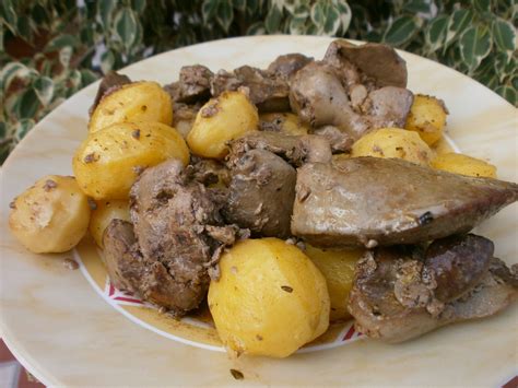 Luzmary y sus recetas caseras HIGADILLOS DE POLLO AL ORÉGANO Y PIMENTÓN