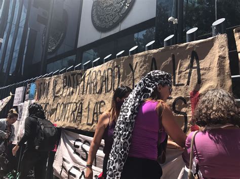 Las fotos y videos de la marcha contra feminicidios Capital México