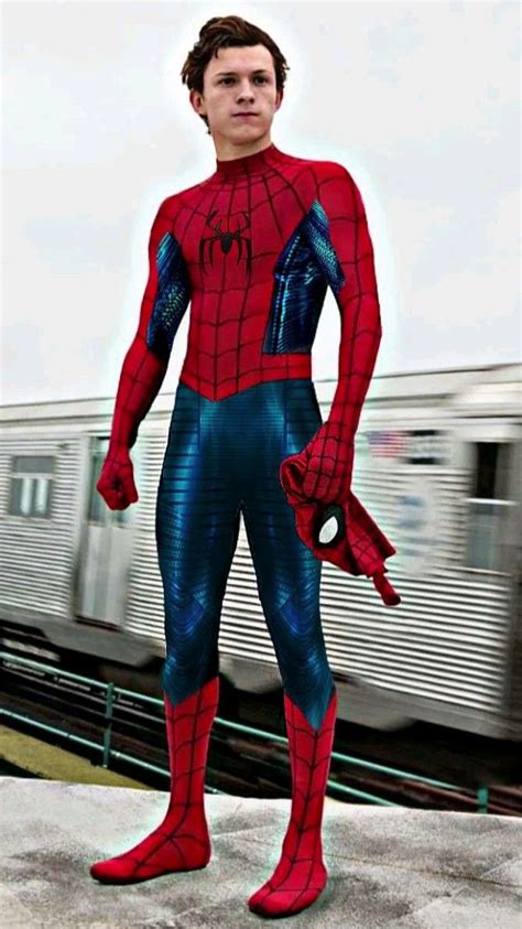 Pin By Cr7 On Pins By You Spiderman Comic Spiderman Homecoming