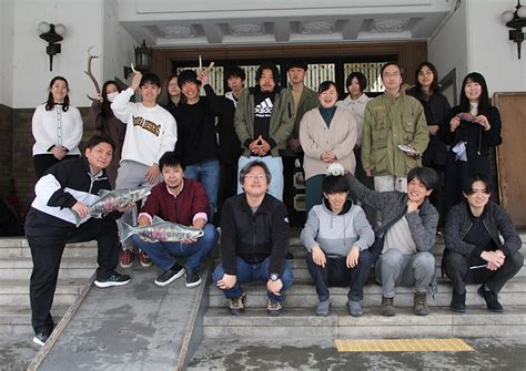 動物生態学研究室 北海道大学 農学部 野生動物の生態や進化の仕組みを 遺伝子解析を通して理解する研究室です