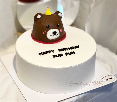 เค้กมินิมอล เกาหลี สีขาวคลีนๆ เรียบๆ น่ารักๆ Bread At HÖme