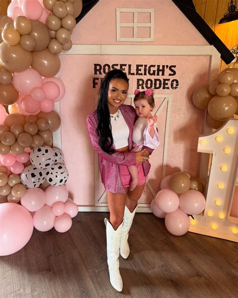 Ryleigh Benjamin Ryleiiiigh • Instagram Photos And Videos