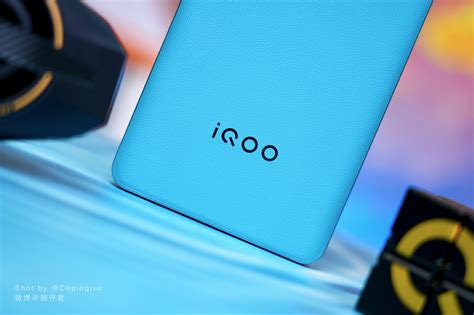 Cận Cảnh Iqoo Neo6 Giá Chỉ 10 Triệu đồng Nhưng Có Chip Snapdragon 8