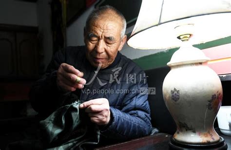 河北张家口七旬翁36载以院为家护夕阳 人民图片网