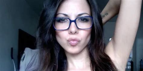 Chivas Jimena Sánchez Presume Su Picante Figura En Conjunto Interior